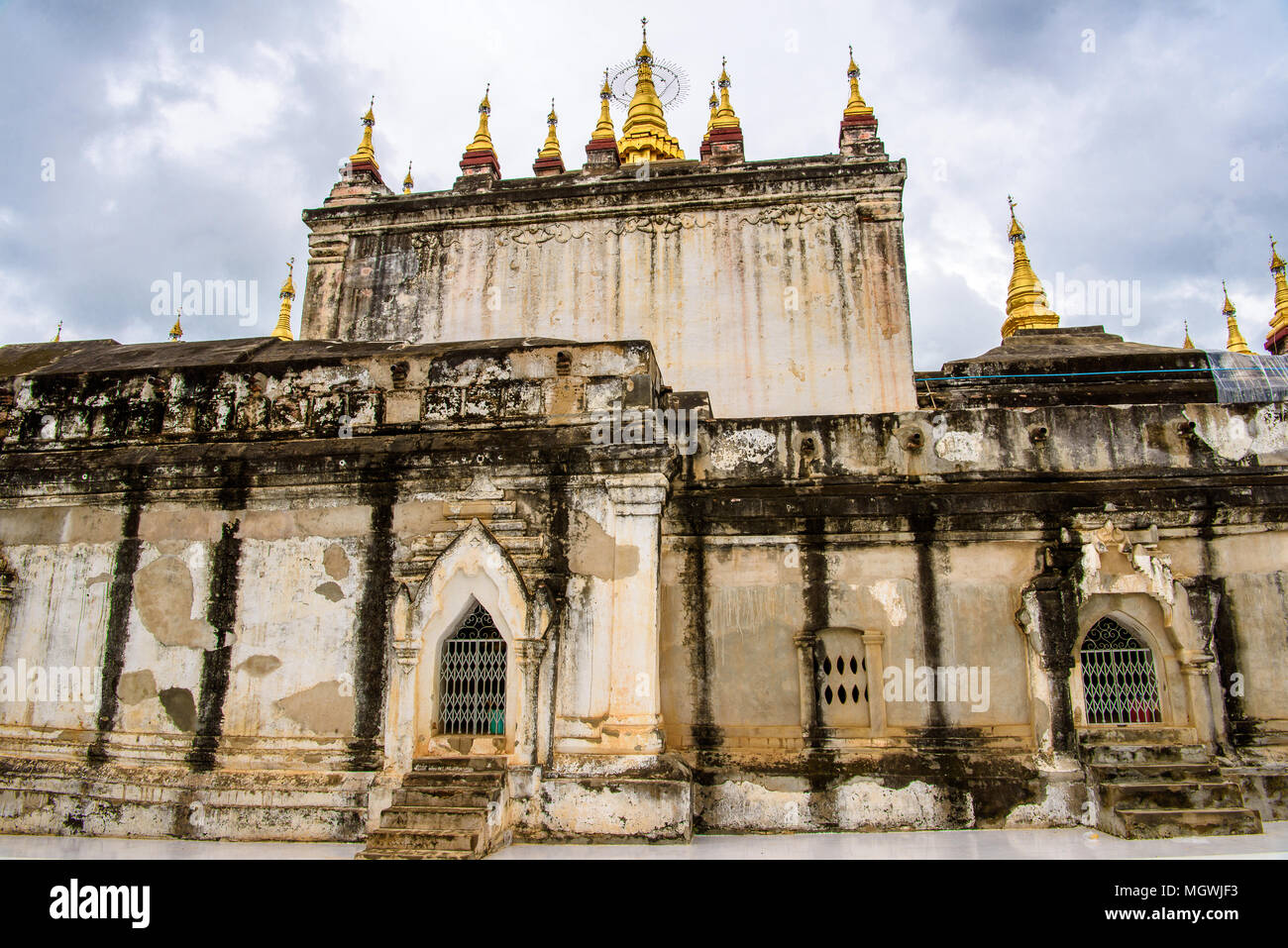 Manuha Temple, Bagan Archaeological Zone, Burma. One of the main sites ...