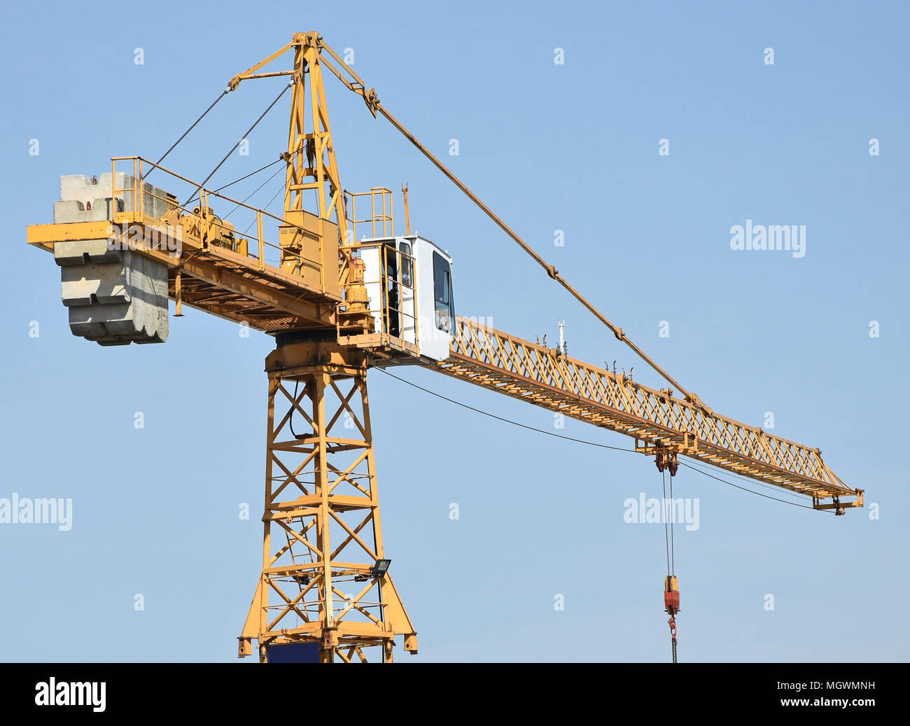 Tower crane at the construction site Stock Photo - Alamy