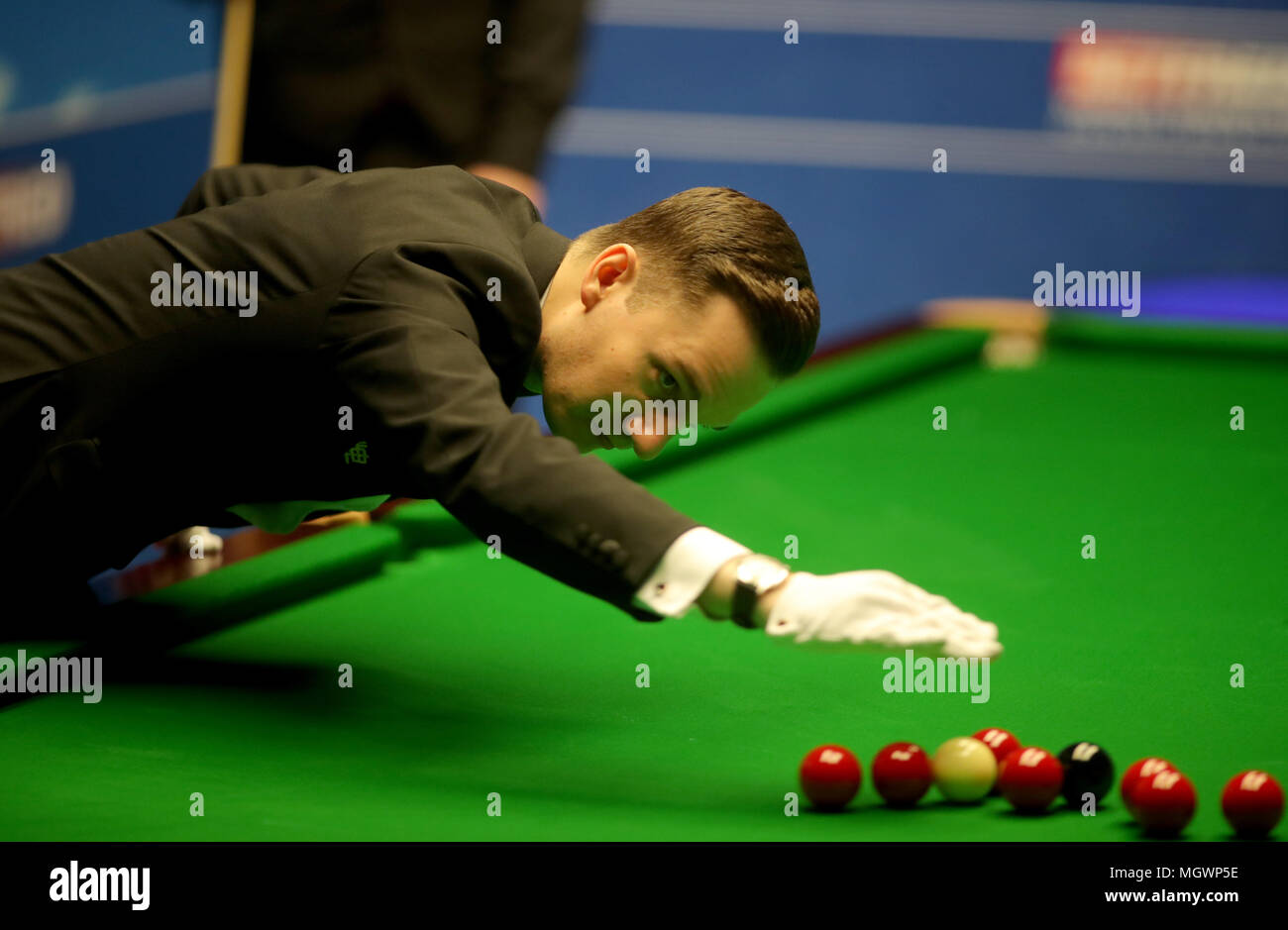 Snooker Referee High Resolution Stock Photography and Images - Alamy