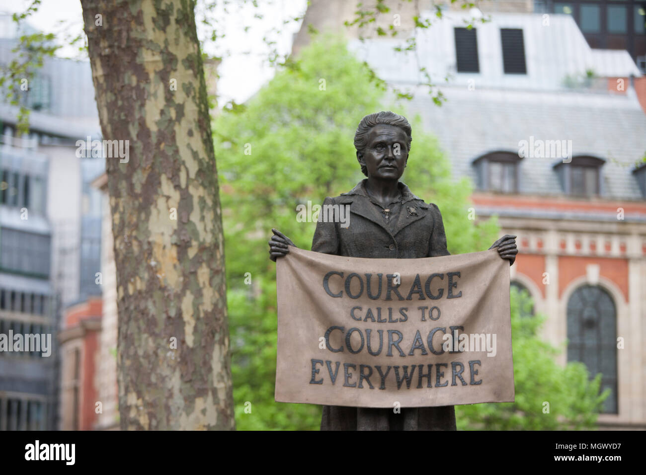 First,statue,of,a,woman,in,this,famous,square,Courage Calls to Courage ...