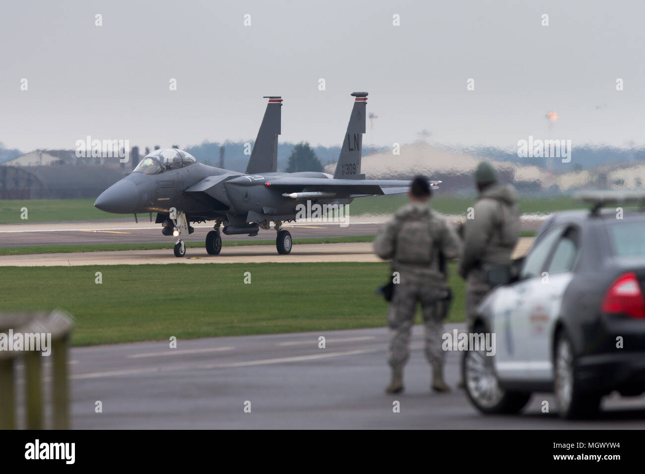 Armed jets hi-res stock photography and images - Alamy