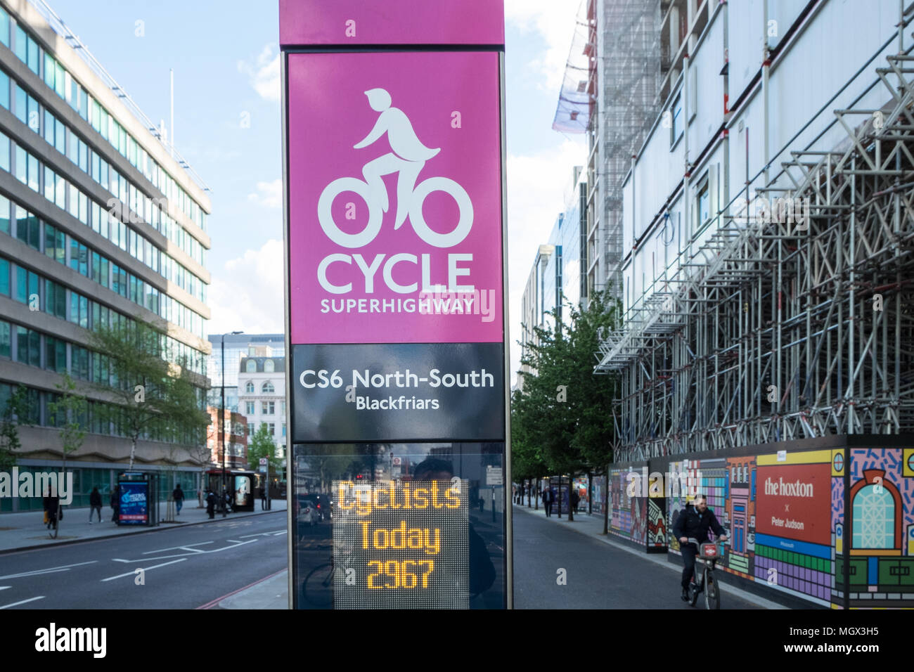 North south superhighway cycle hi-res stock photography and images - Alamy