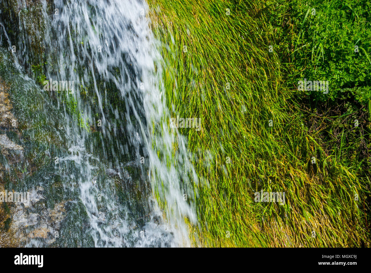 Cascada estacional hi-res stock photography and images - Alamy