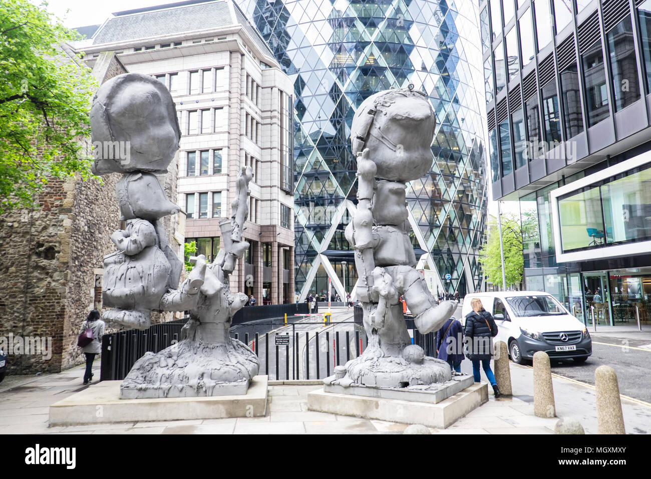 Paul mccarthy sculpture hi-res stock photography and images - Alamy