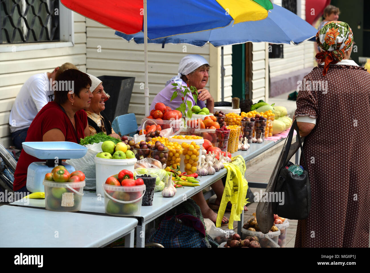 Vegetables awning hi-res stock photography and images - Alamy