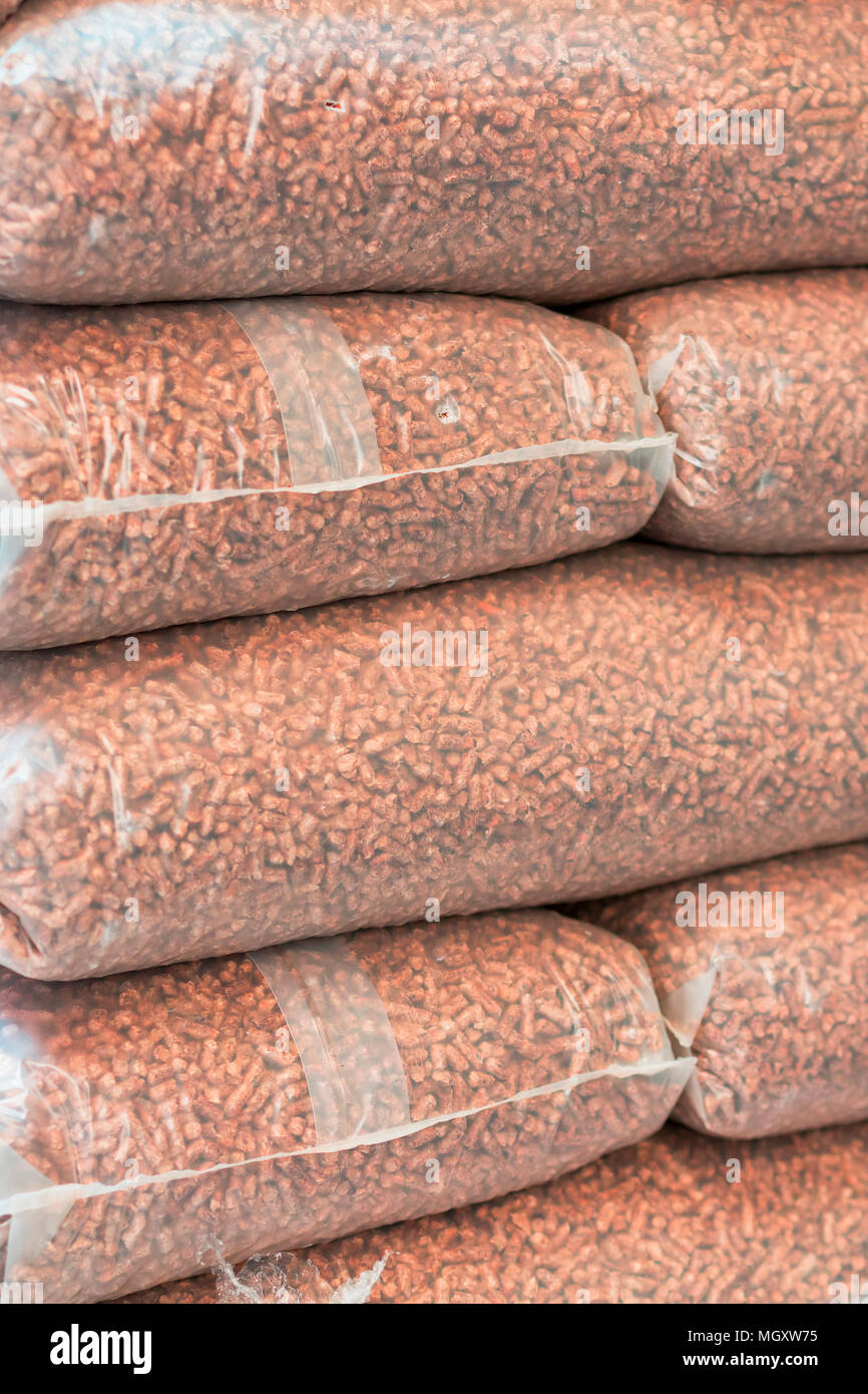 Wooden pellets hi-res stock photography and images - Alamy