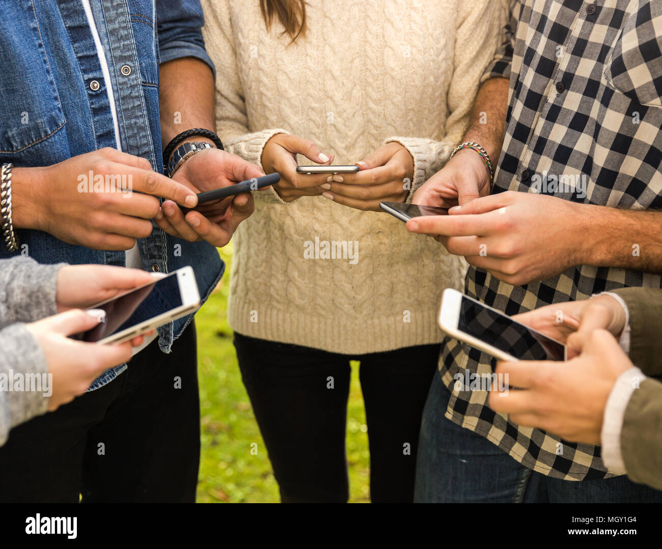 Group of friends social hi-res stock photography and images - Alamy