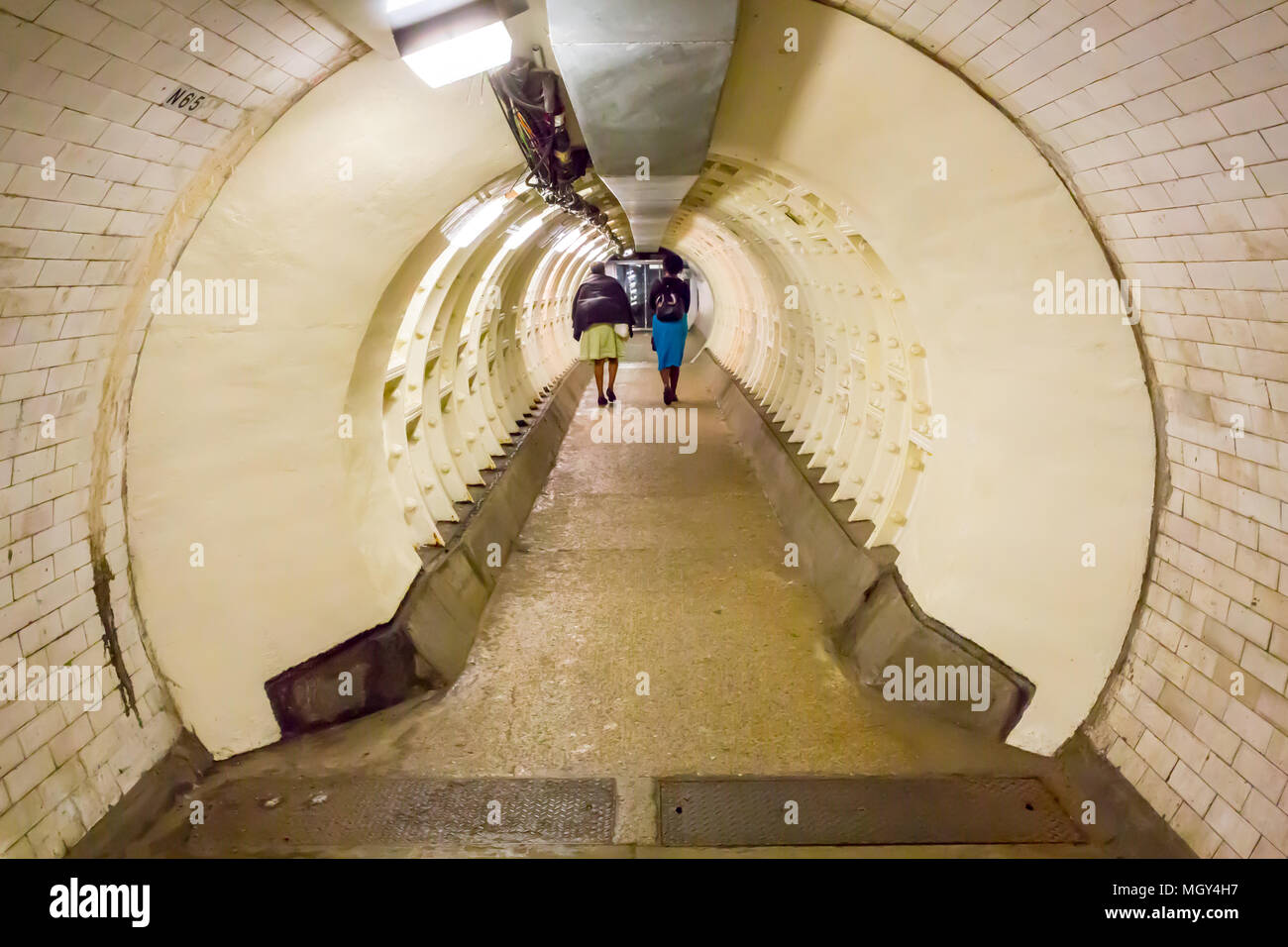 North greenwich underground hi-res stock photography and images - Alamy