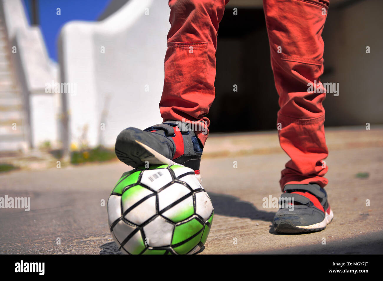 Kids legs hi-res stock photography and images - Alamy
