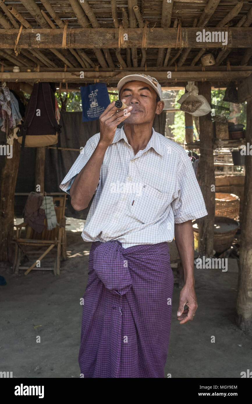 Burma myanmar cheroots hi-res stock photography and images - Alamy