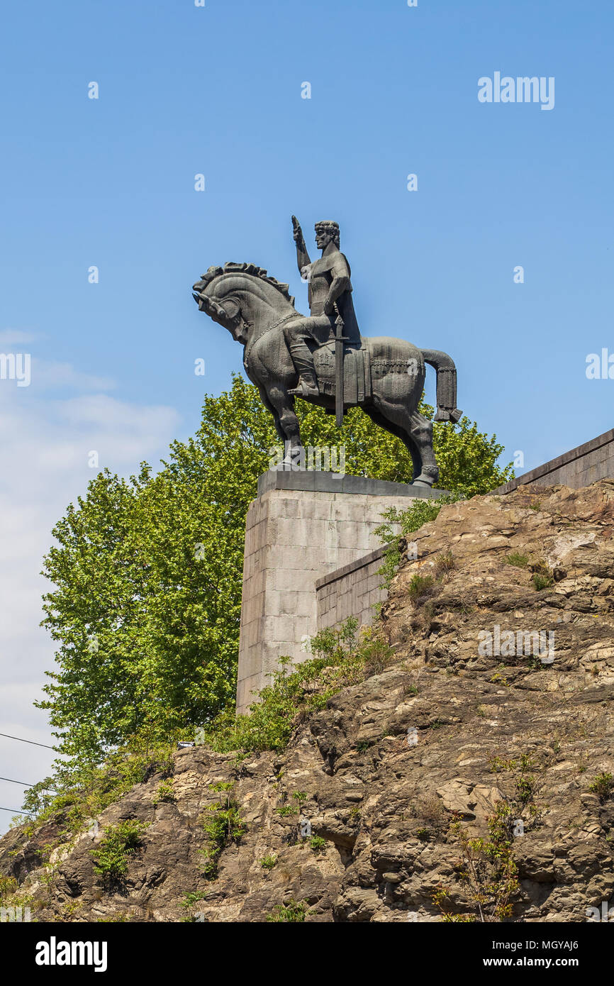 Statue of King Vakhtang Gorgasali in Tbilisi, Georgia Stock Photo - Alamy