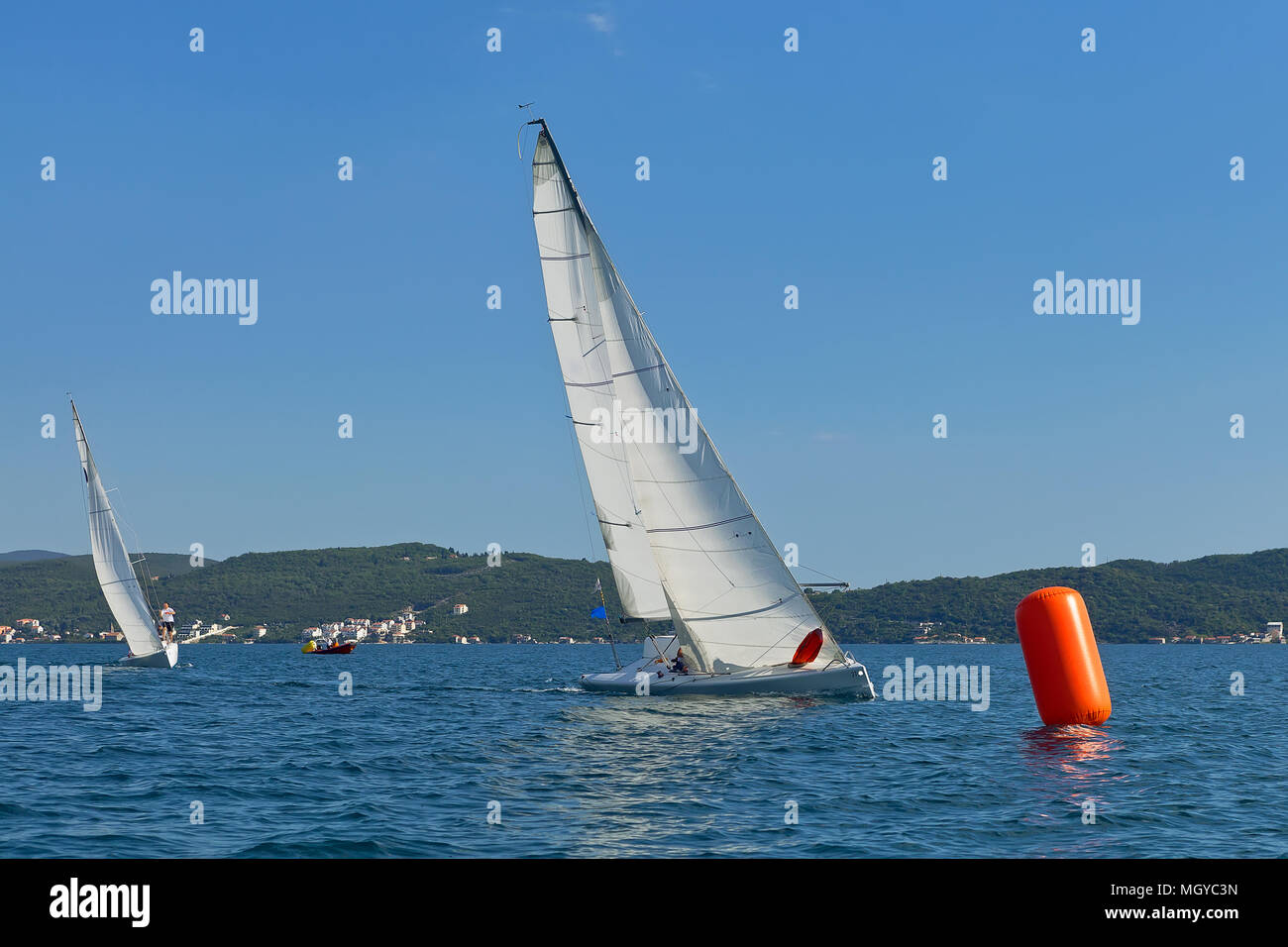 Sailboat race hi-res stock photography and images - Alamy