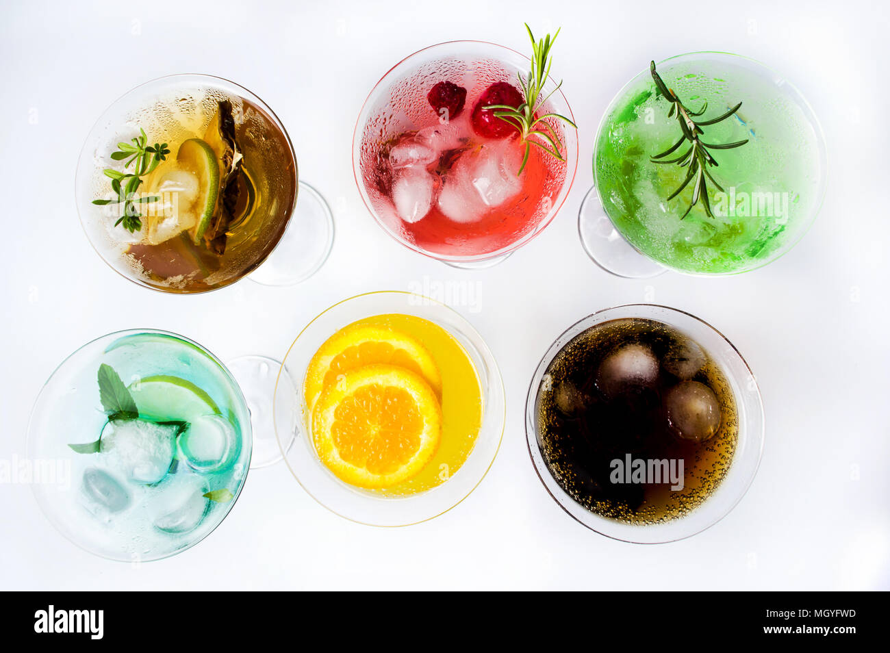 Cocktails on bar top view hi-res stock photography and images - Alamy