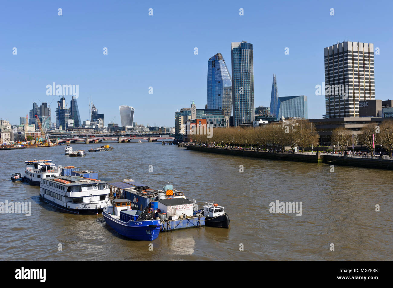 A Panoramic view of the Thames river with famous City of London ...