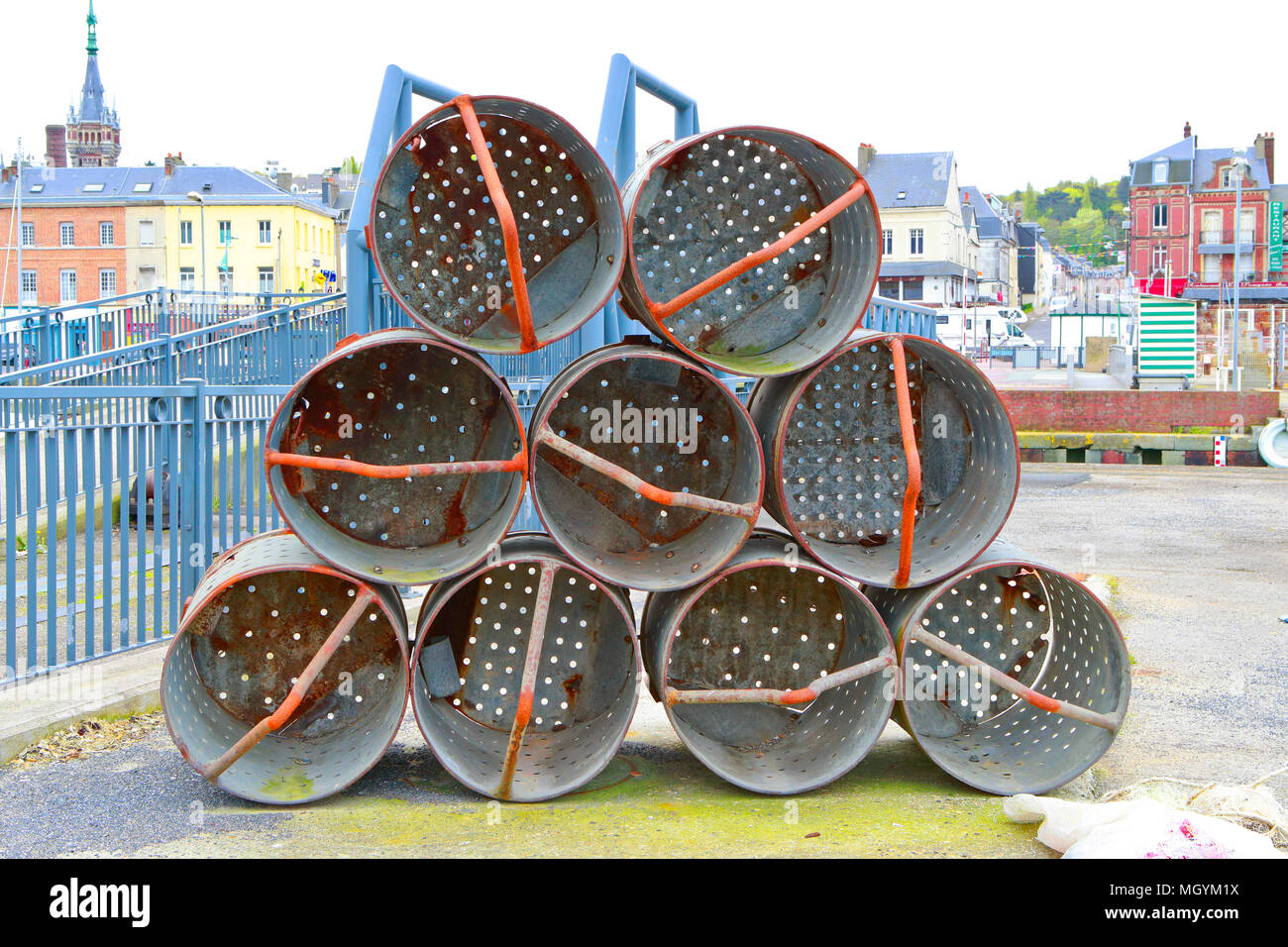 Cirular hole hi-res stock photography and images - Alamy