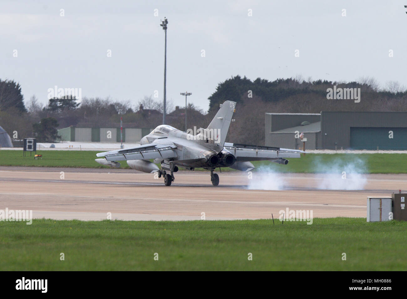Raf engineers hi-res stock photography and images - Alamy