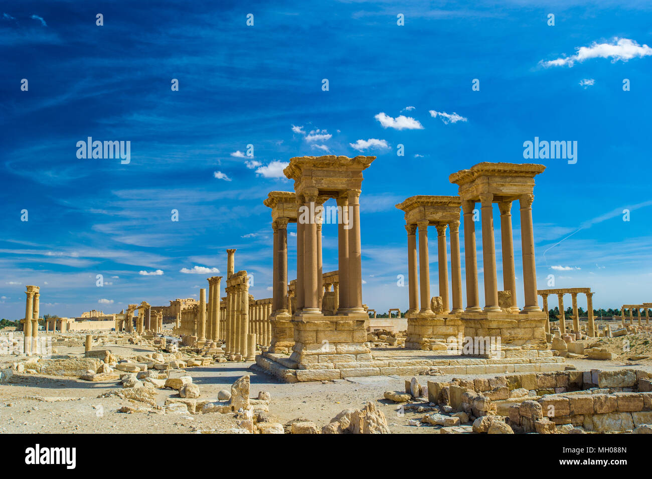 Beautiful view of the ruins in the desert of Syria, Palmyra Stock Photo ...