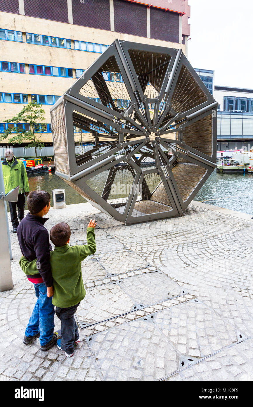 London, United Kingdom - June 5th, 2015: In London's Paddington Basin ...