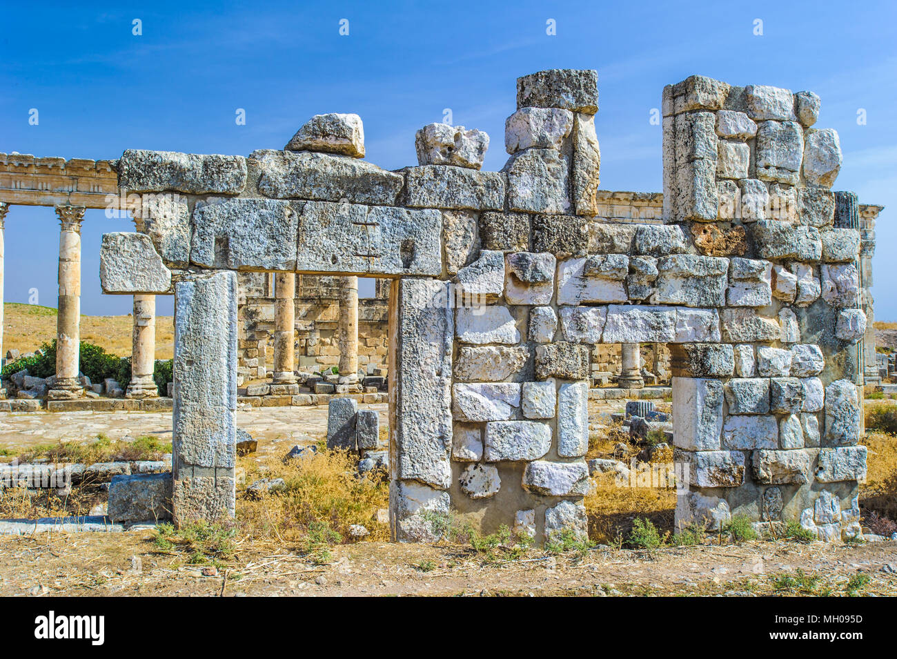 Stones of the ruins of Apamea, in Syria Stock Photo - Alamy