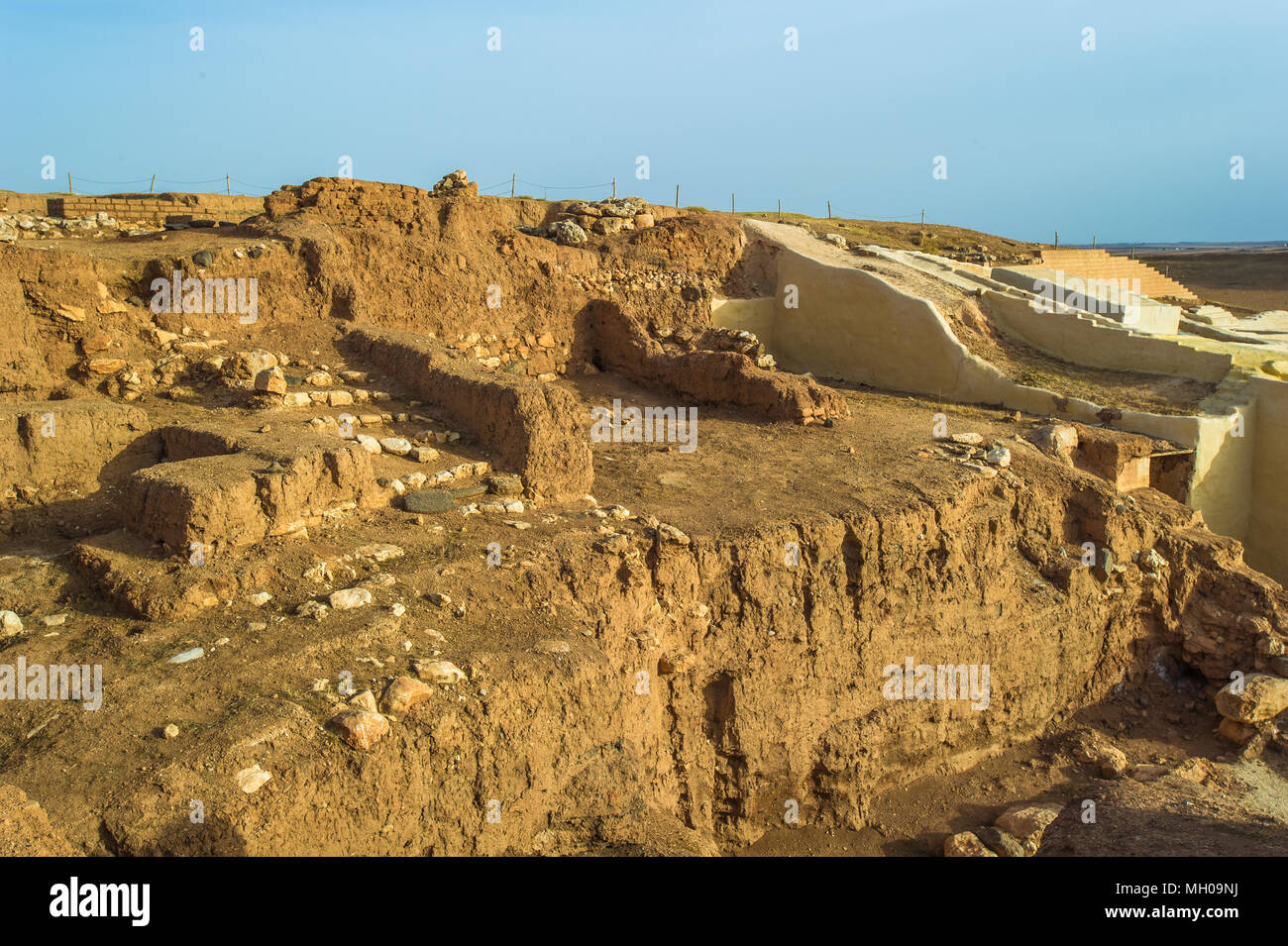 Ebla city hi-res stock photography and images - Alamy