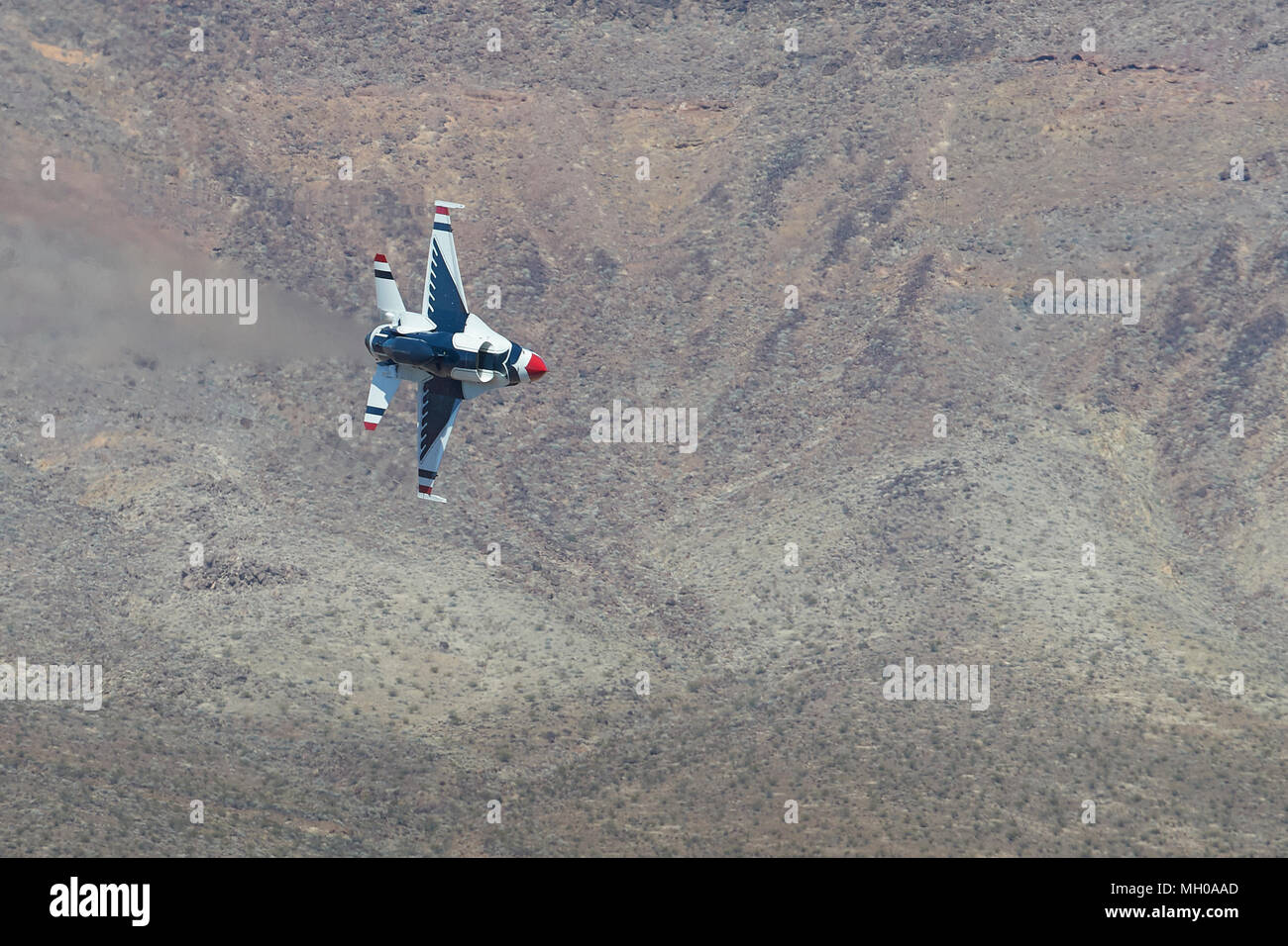 Close Up Image Of A US Air Force Lockheed Martin F-16D Fighting Falcon ...