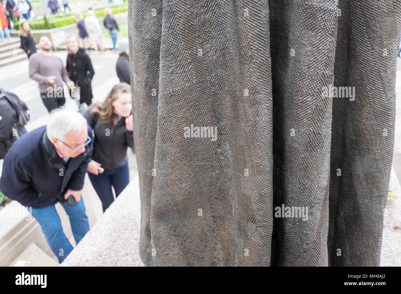 First,statue,of,a,woman,in,this,famous,square,Courage Calls to Courage ...