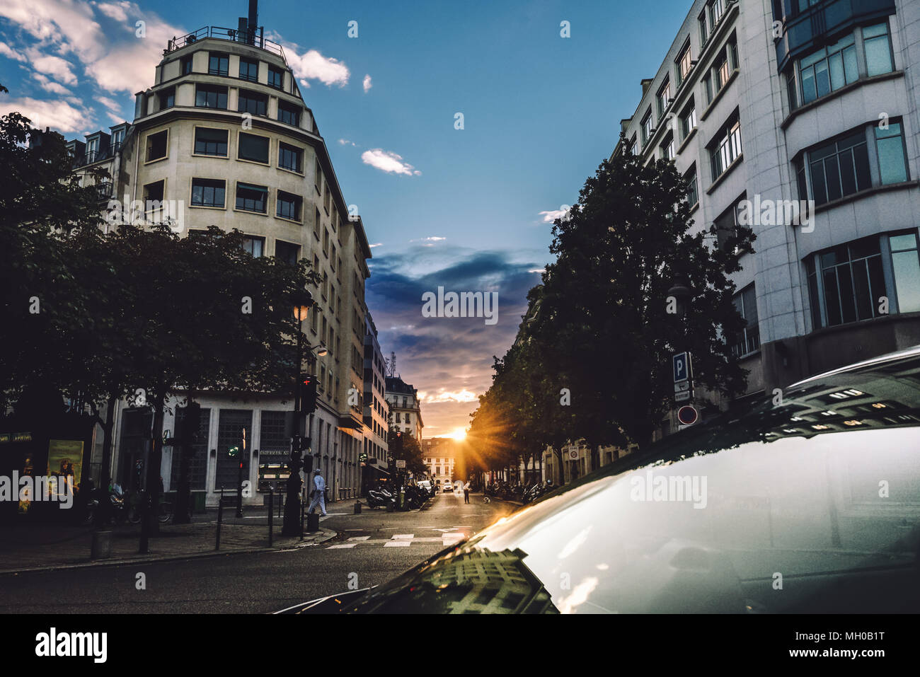 Paris typical facades street hi-res stock photography and images - Alamy