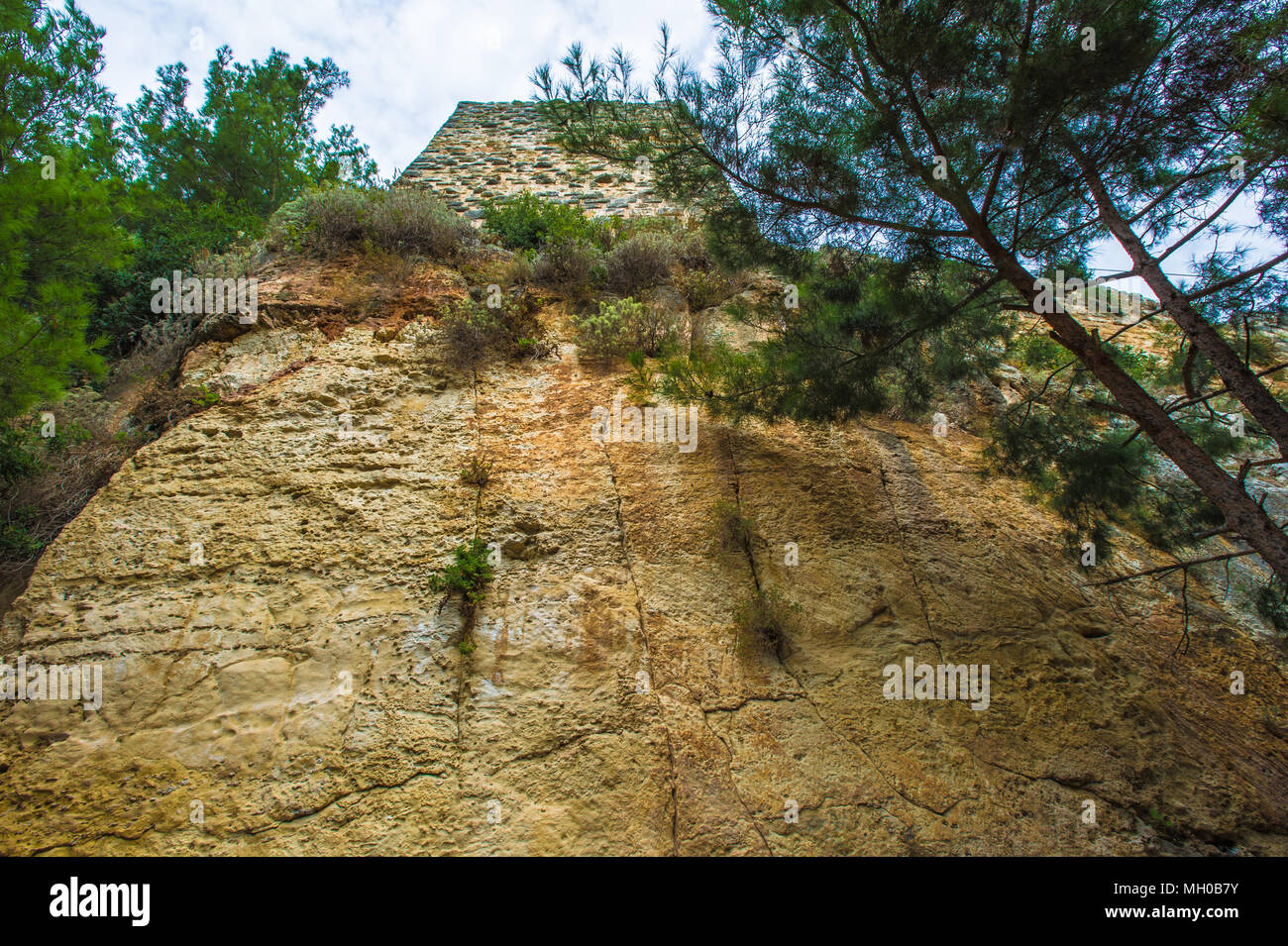 The fortress of Shaizar, Syria Stock Photo - Alamy