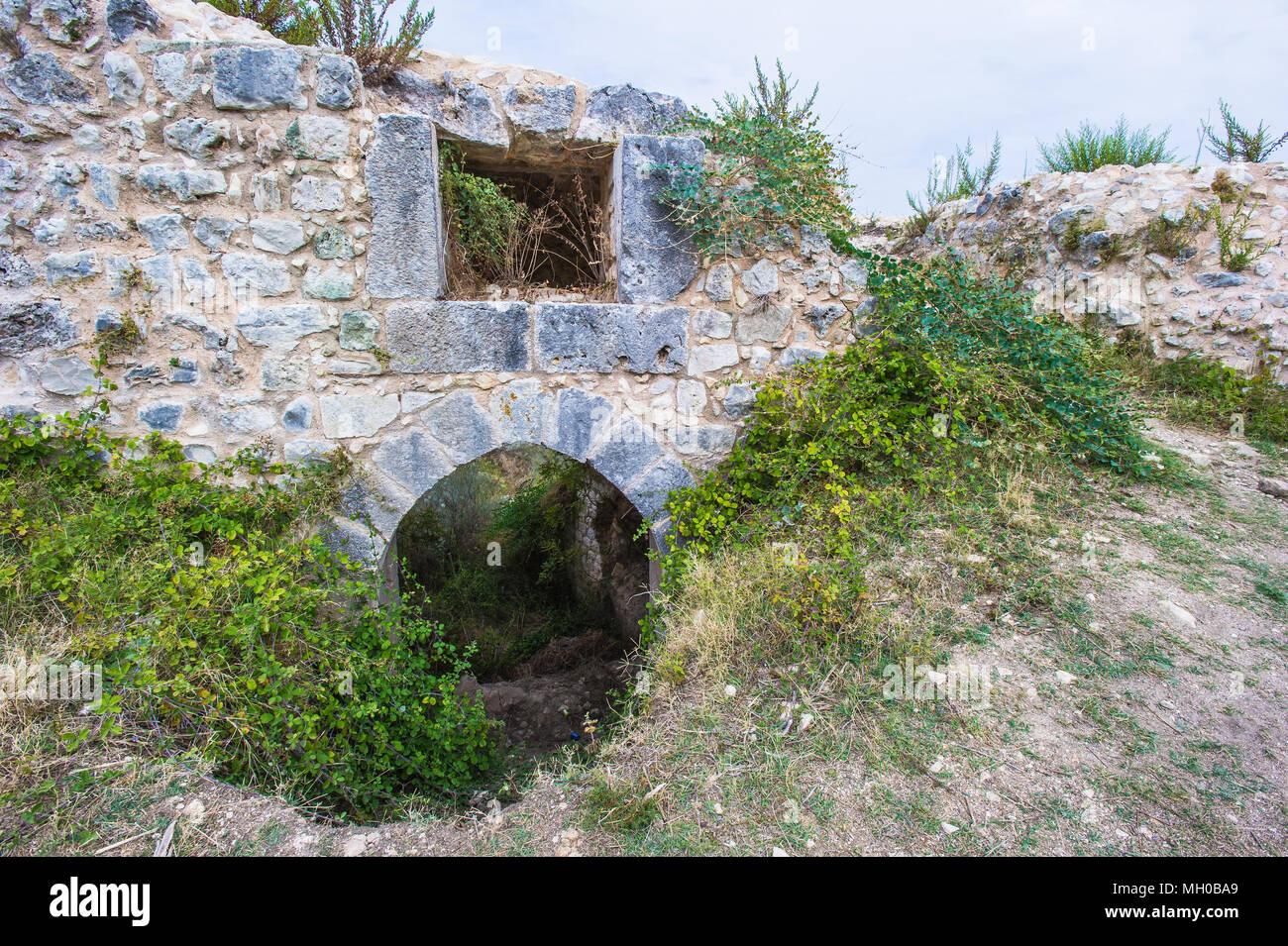 Syrian ruins of castle Stock Photo - Alamy