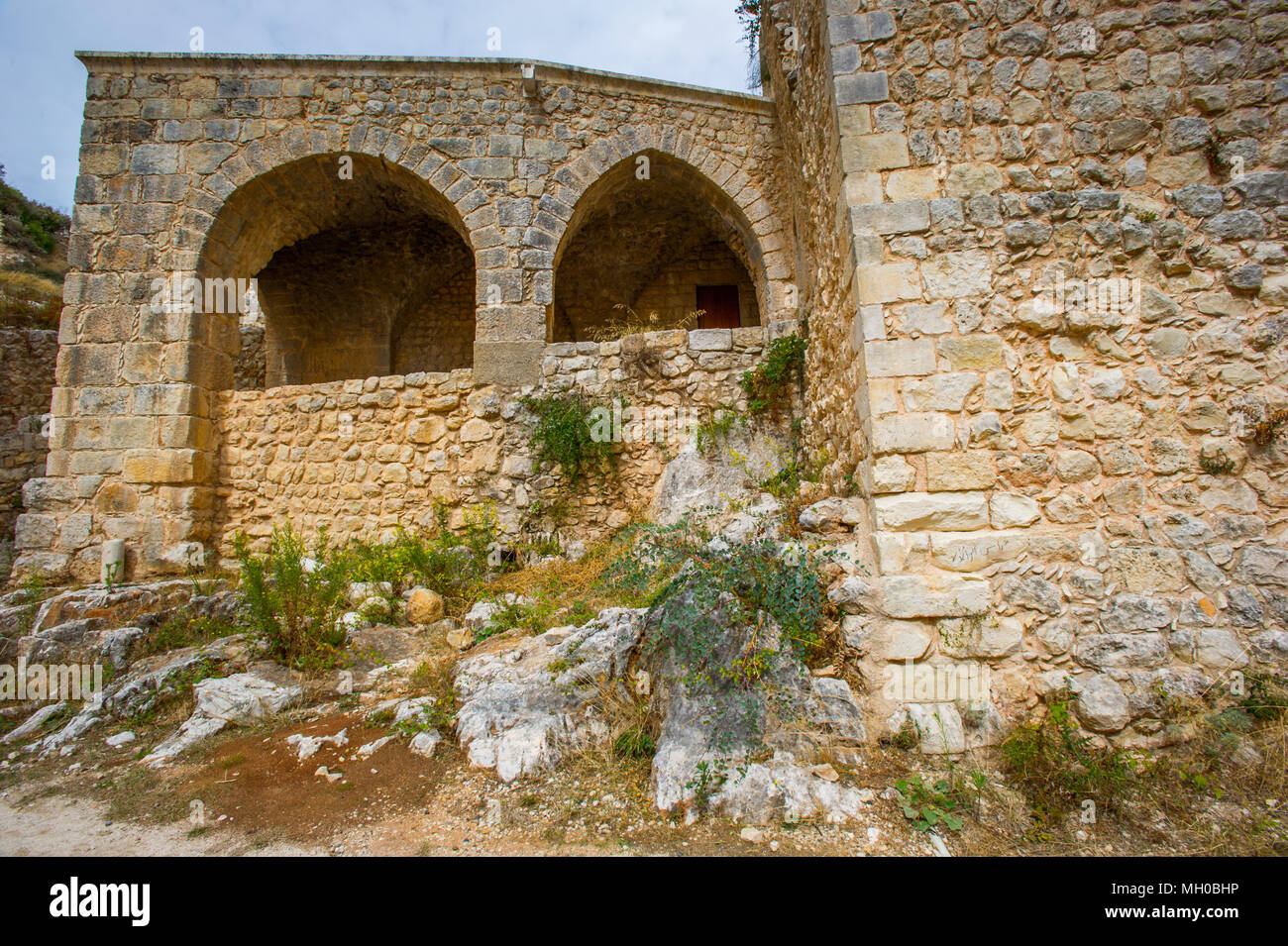 Ruins of the ancient castle in Syria Stock Photo - Alamy