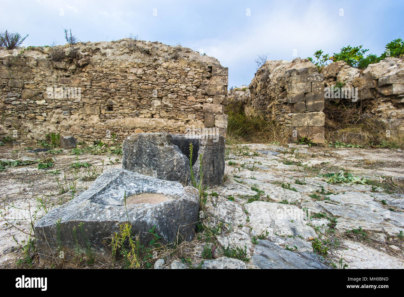 Ugarit ras shamra hi-res stock photography and images - Alamy