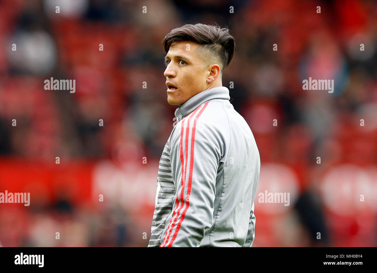 Manchester United's Alexis Sanchez during warm-up before the Premier ...