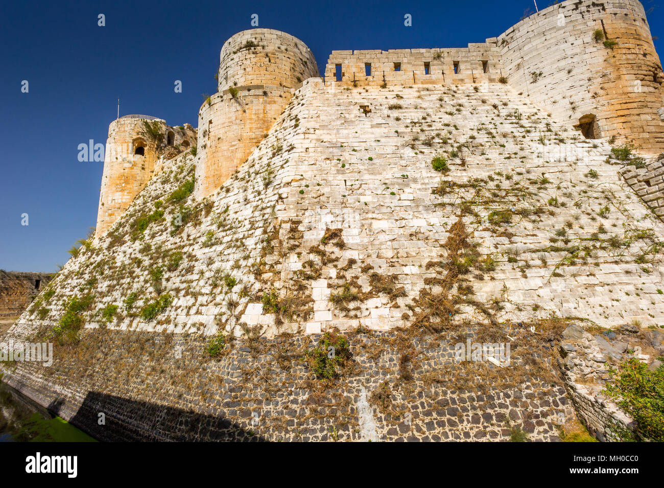 Hama castle hi-res stock photography and images - Alamy