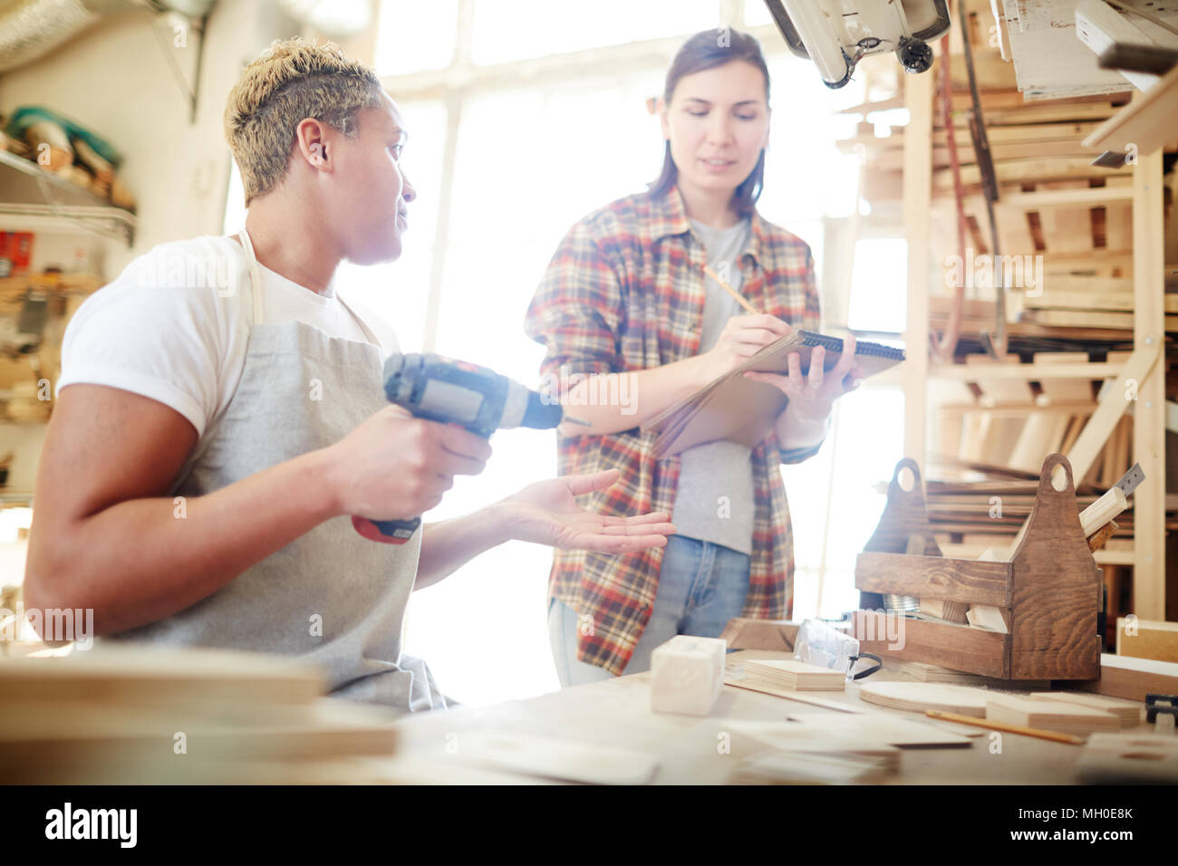 Carpentry hi-res stock photography and images - Alamy