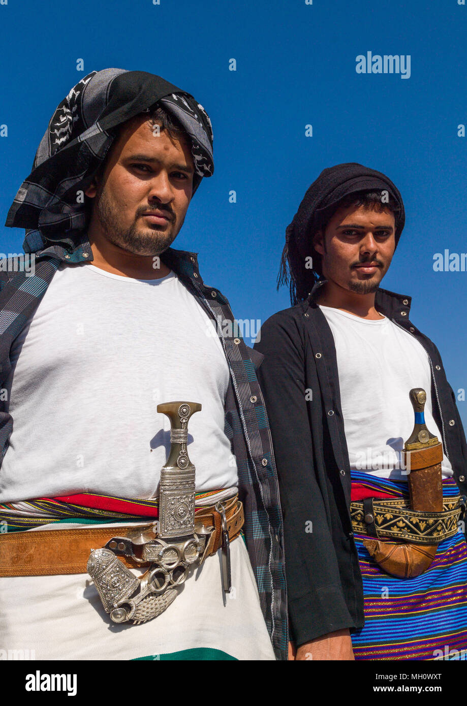 Portrait of saudi flower men, Asir province, Al Farsha, Saudi Arabia ...