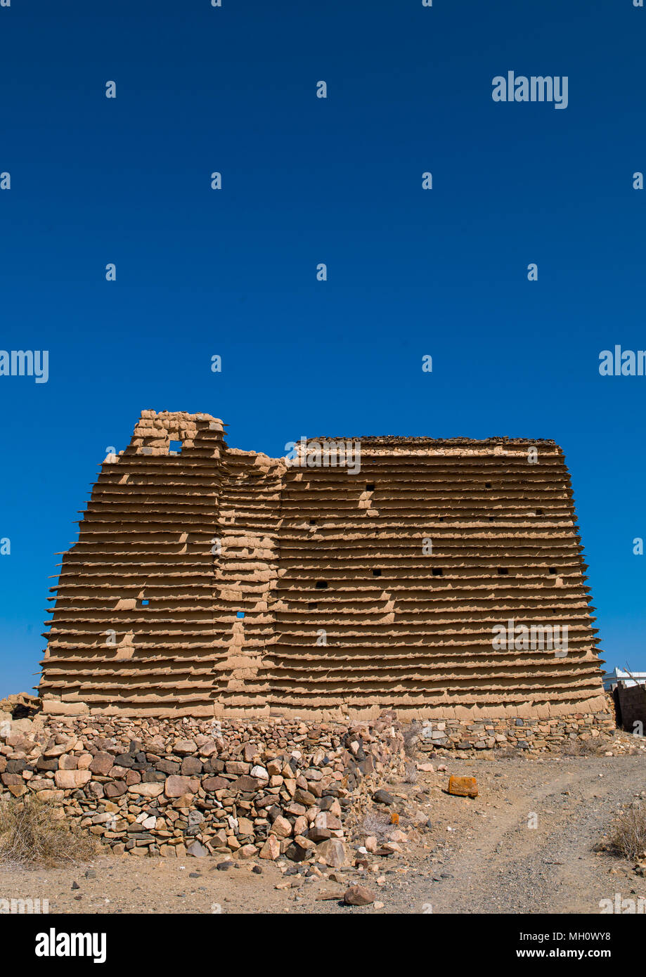 Traditional clay and silt homes in a village, Asir Province, Al Osran ...