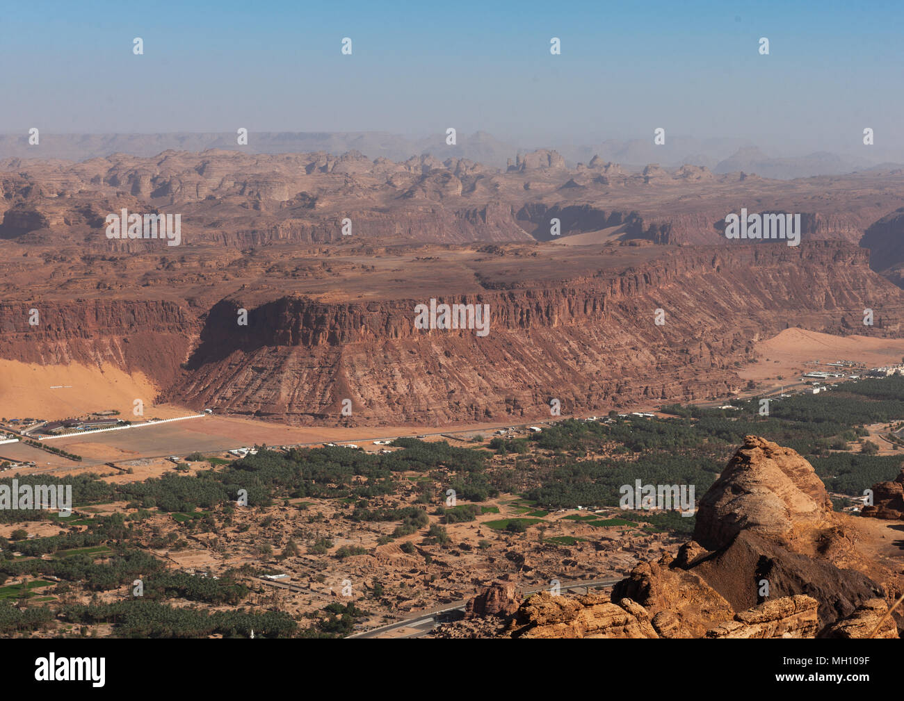 Saudi arabia al ula town oasis hi-res stock photography and images - Alamy