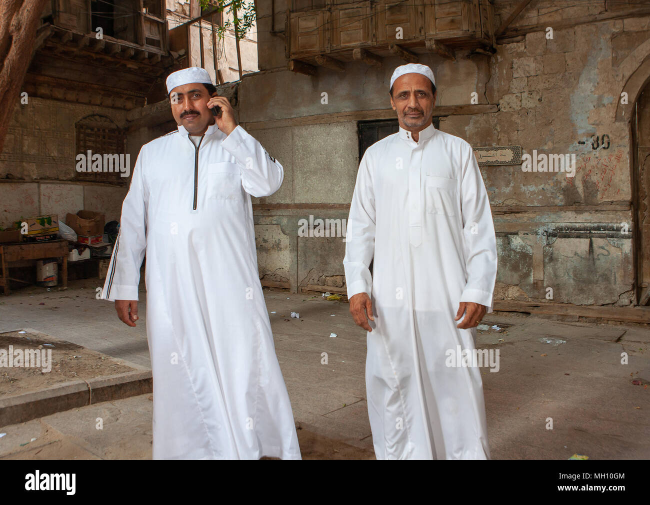 Saudi men in the street, Hijaz Tihamah region, Jeddah, Saudi Arabia ...