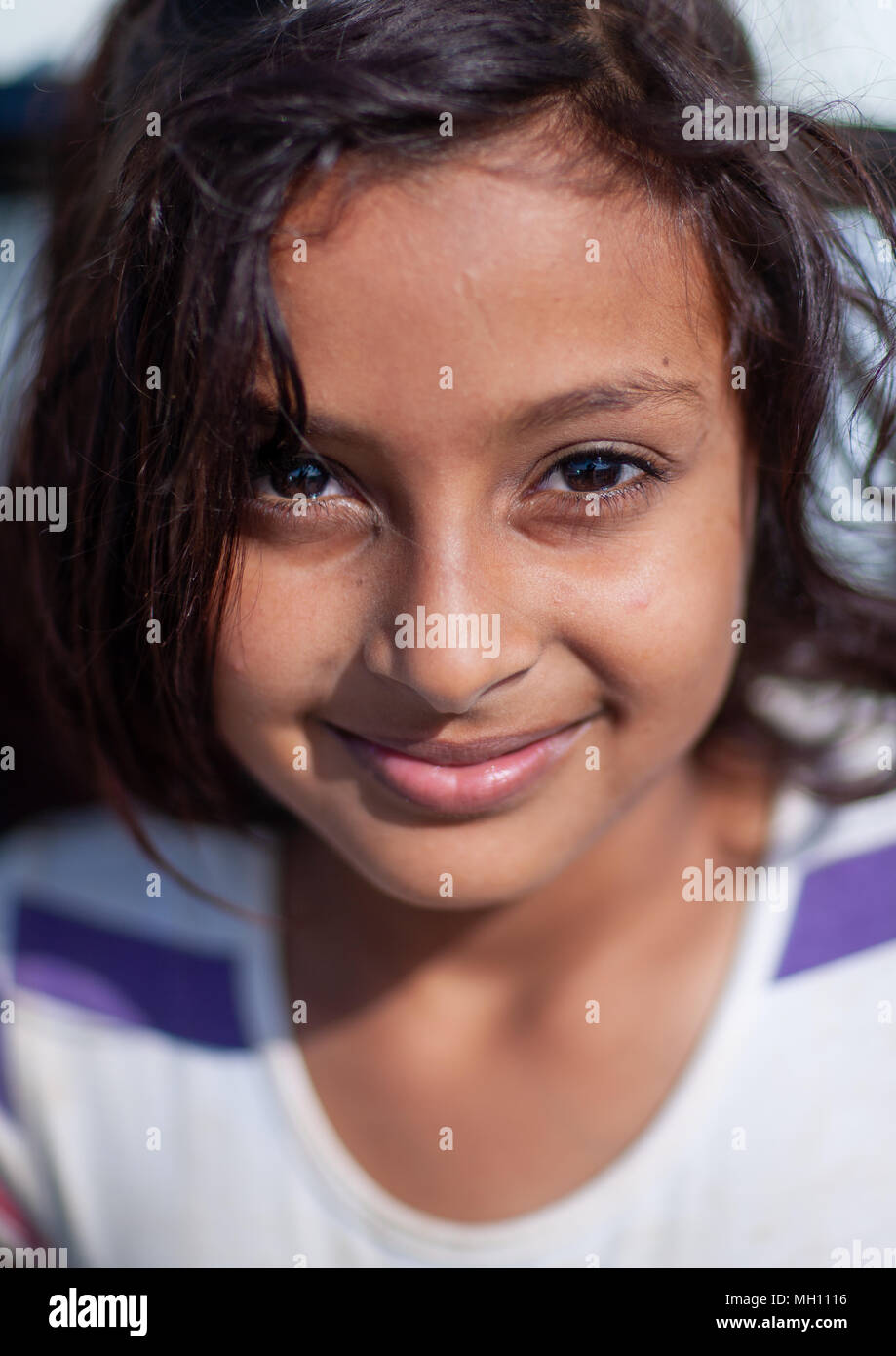 Portrait of a smiling saudi girl, Jizan Province, Sabya, Saudi Arabia ...