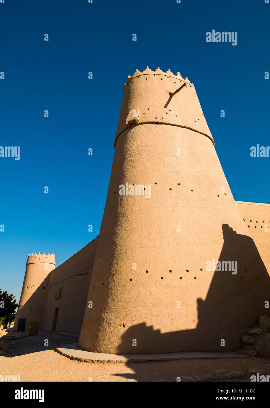 Al masmak fortified clay and mud-brick castle watchtower, Riyadh ...