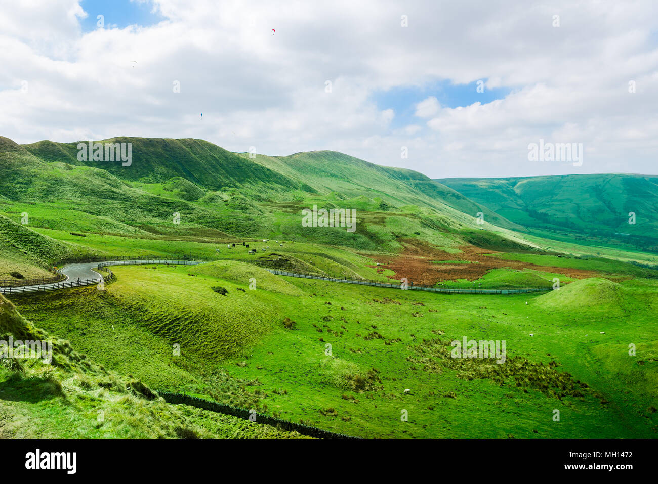 Mam Tor hill near Castleton and Edale in the Peak District National ...