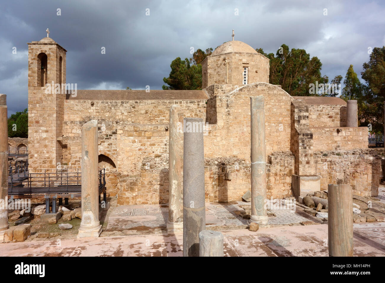 Agia Kyriaki, Hrysopolitissa Basilica and St Paul's Pillar, Paphos ...