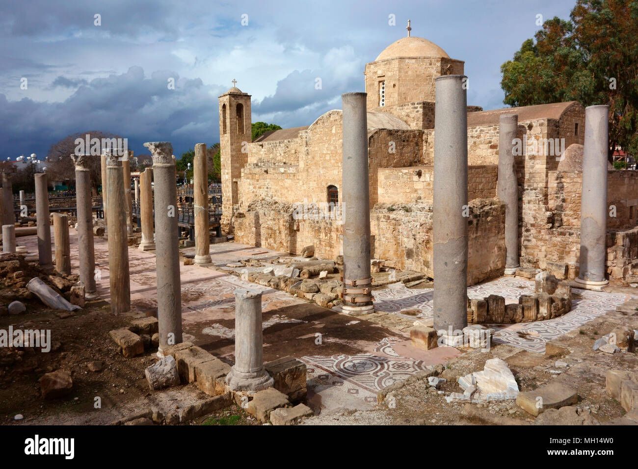 Agia Kyriaki, Hrysopolitissa Basilica and St Paul's Pillar, Paphos ...