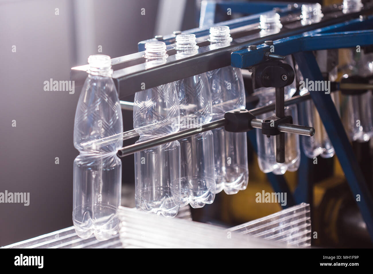 Water factory - Water bottling line for processing and bottling pure ...