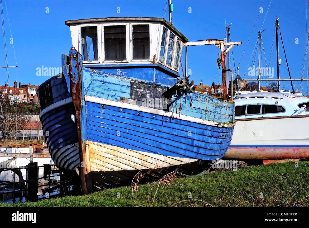 Clinker built boat hi-res stock photography and images - Alamy
