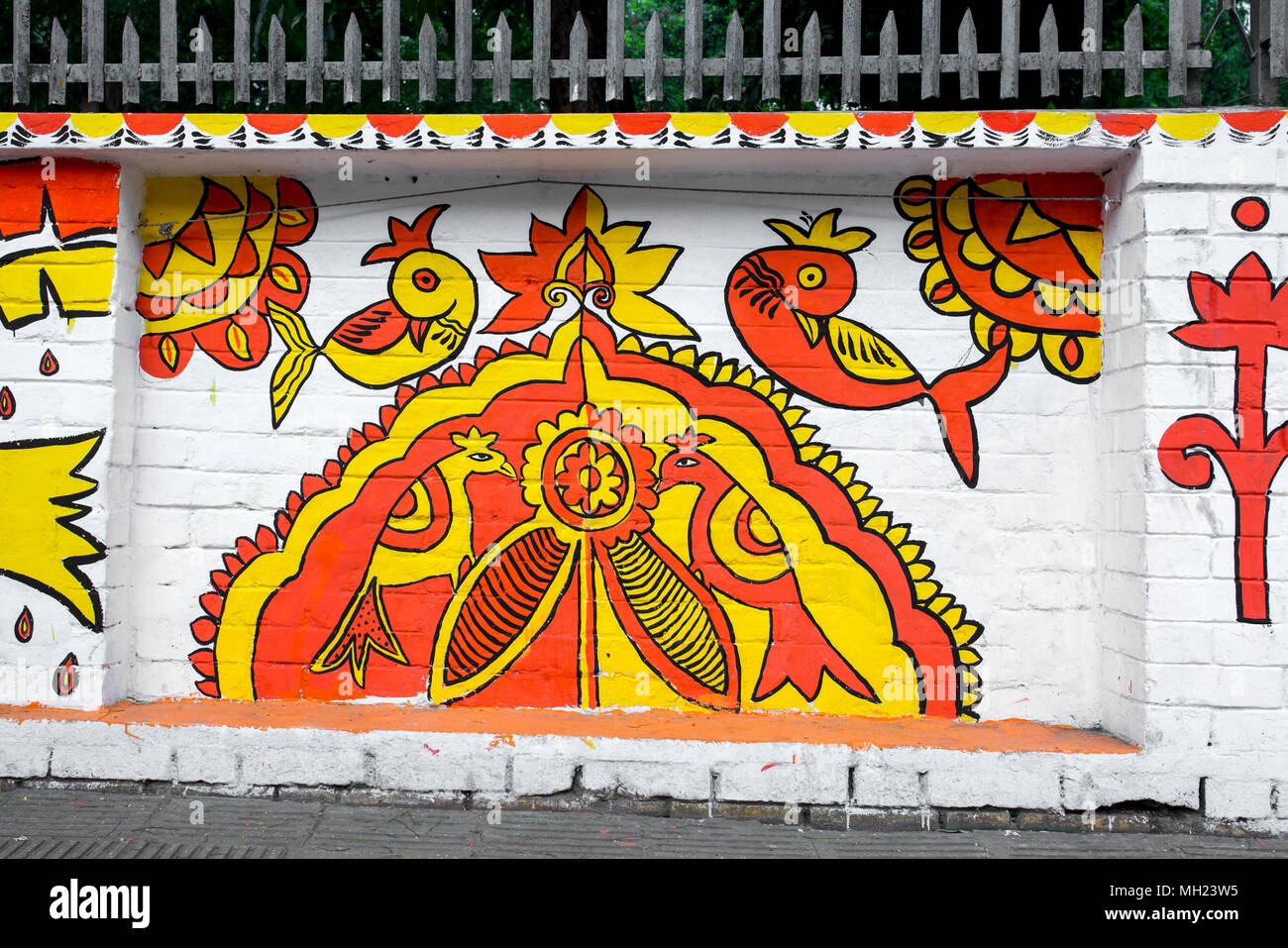 Dhaka University Fine Arts (FFA) student paints to their institute wall ...