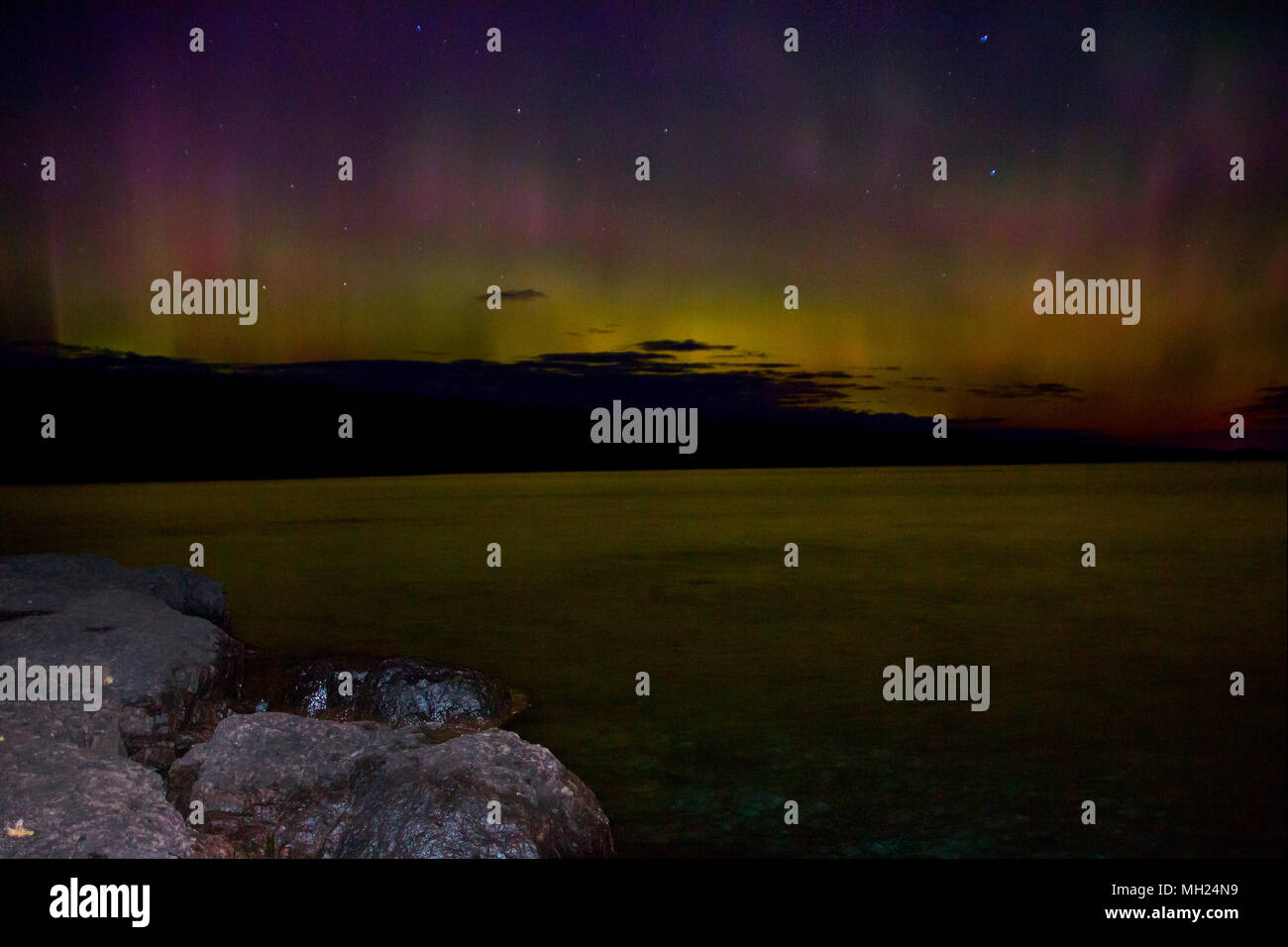 Northern Lights dance above the North Shore of Lake Superior in ...