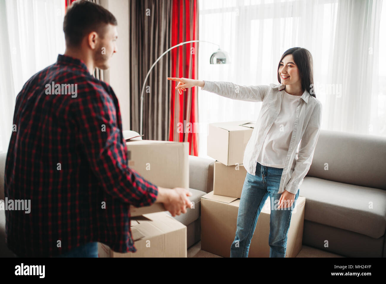 Arrange box boxes hi-res stock photography and images - Alamy