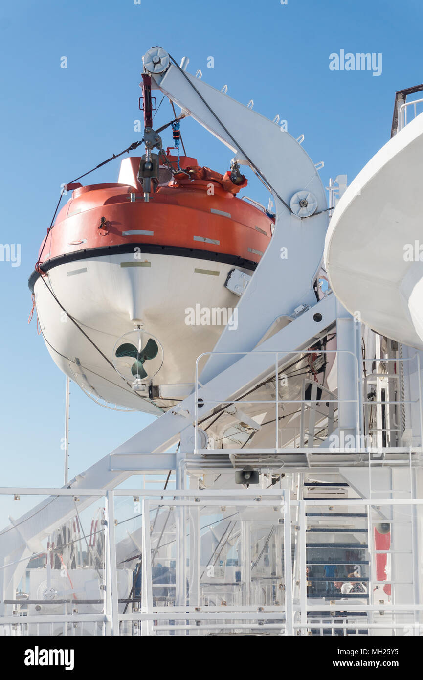 Safety lifeboat on deck of a ship Stock Photo - Alamy