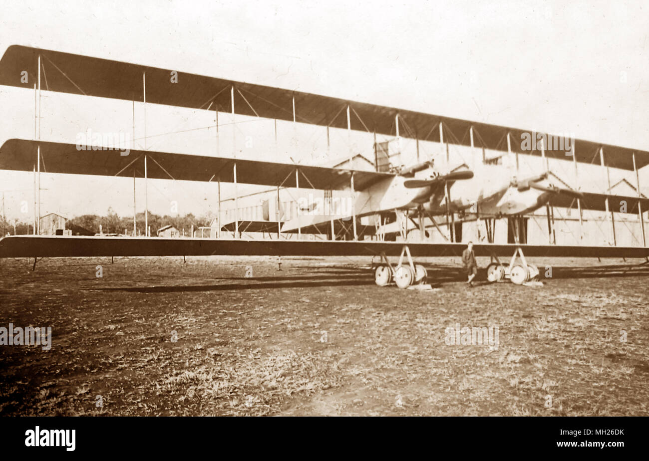 Triplane hi-res stock photography and images - Alamy